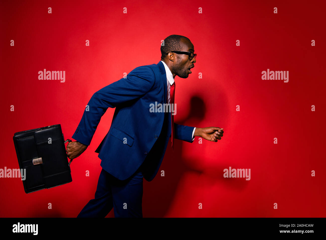 Man tux running hi-res stock photography and images - Alamy