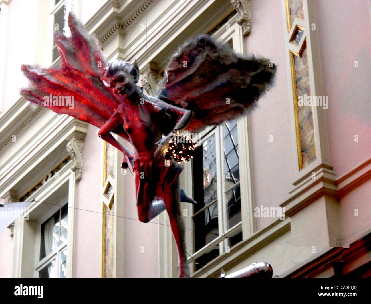 statue,roof, building, angel, christmas, city Stock Photo - Alamy