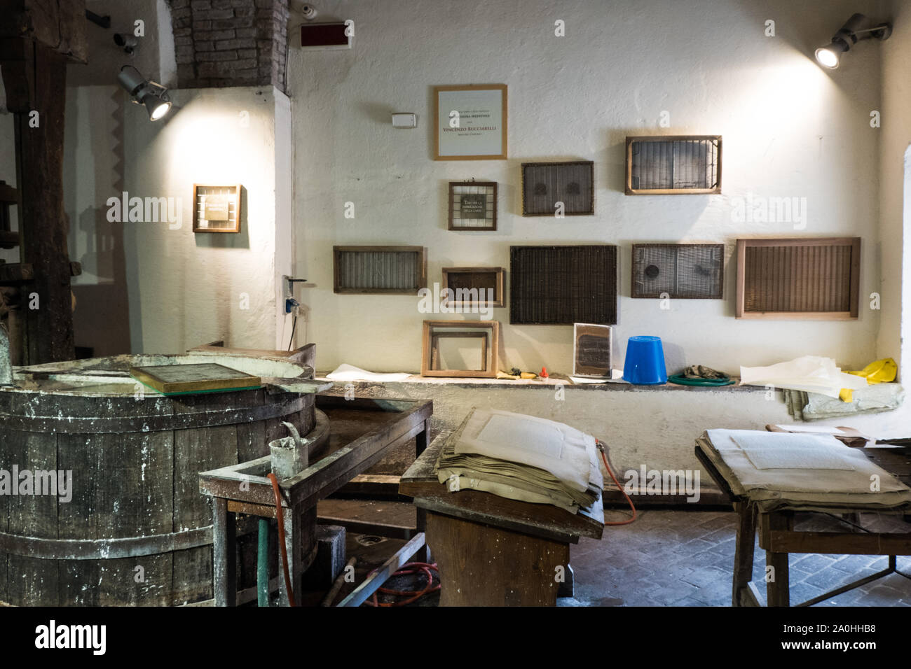 Fabriano paper hi-res stock photography and images - Alamy