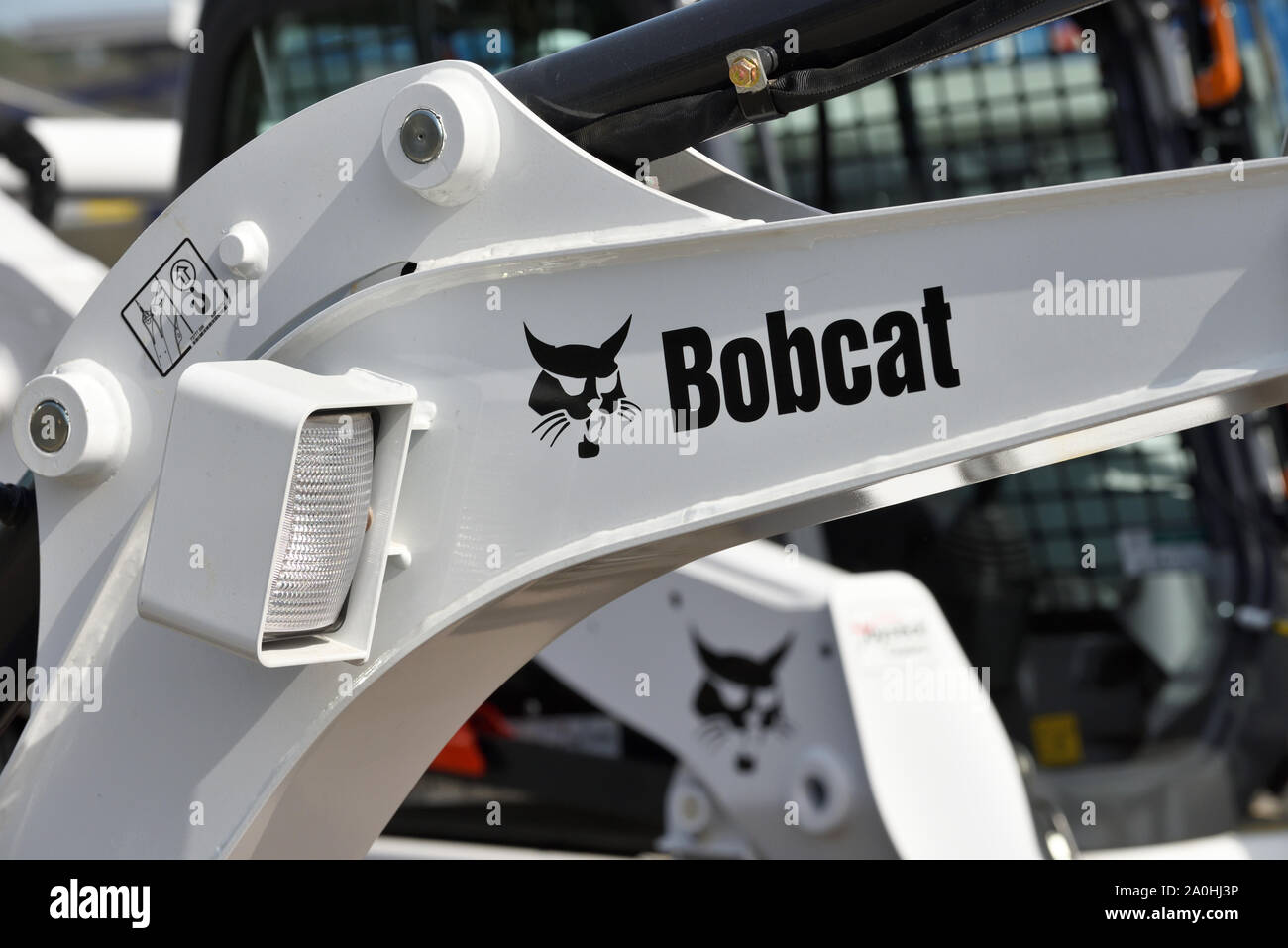 Bobcat logo hi-res stock photography and images - Alamy