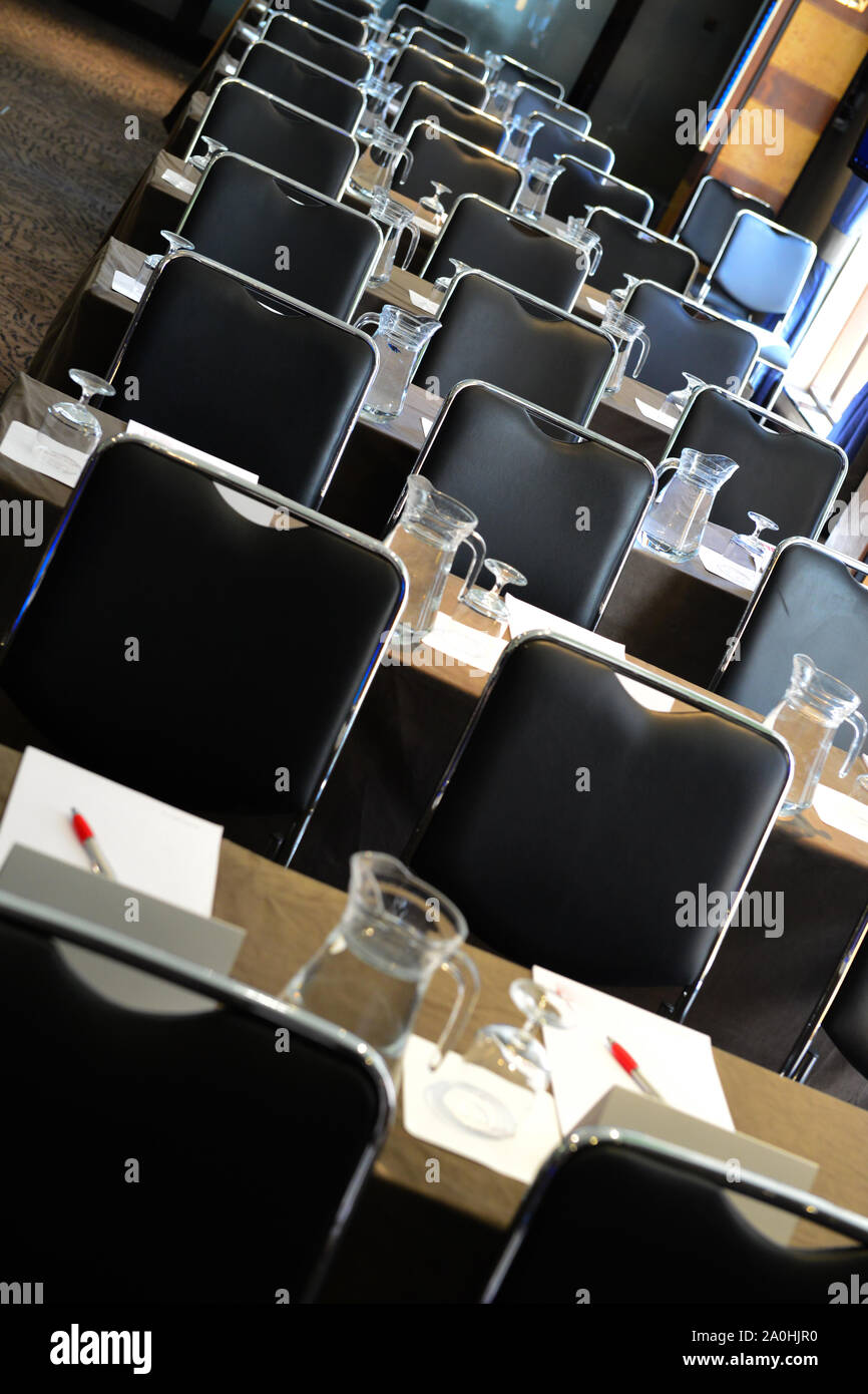 Empty seating hi-res stock photography and images - Alamy