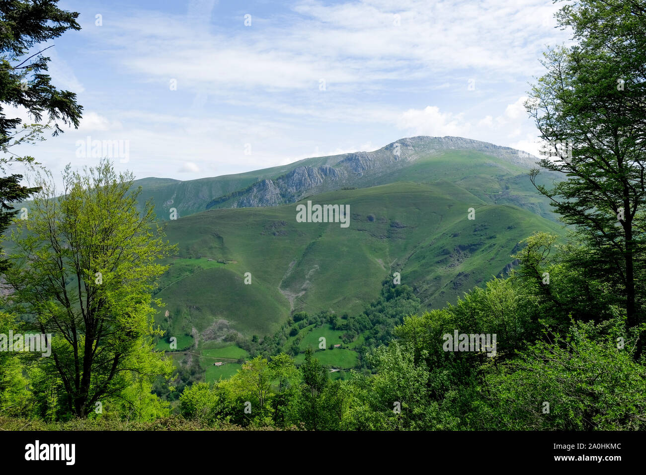 Pyrenean lake hi-res stock photography and images - Alamy