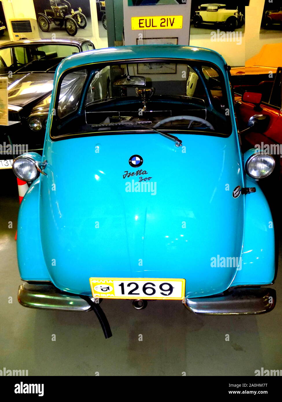 Three wheel car hi-res stock photography and images - Alamy