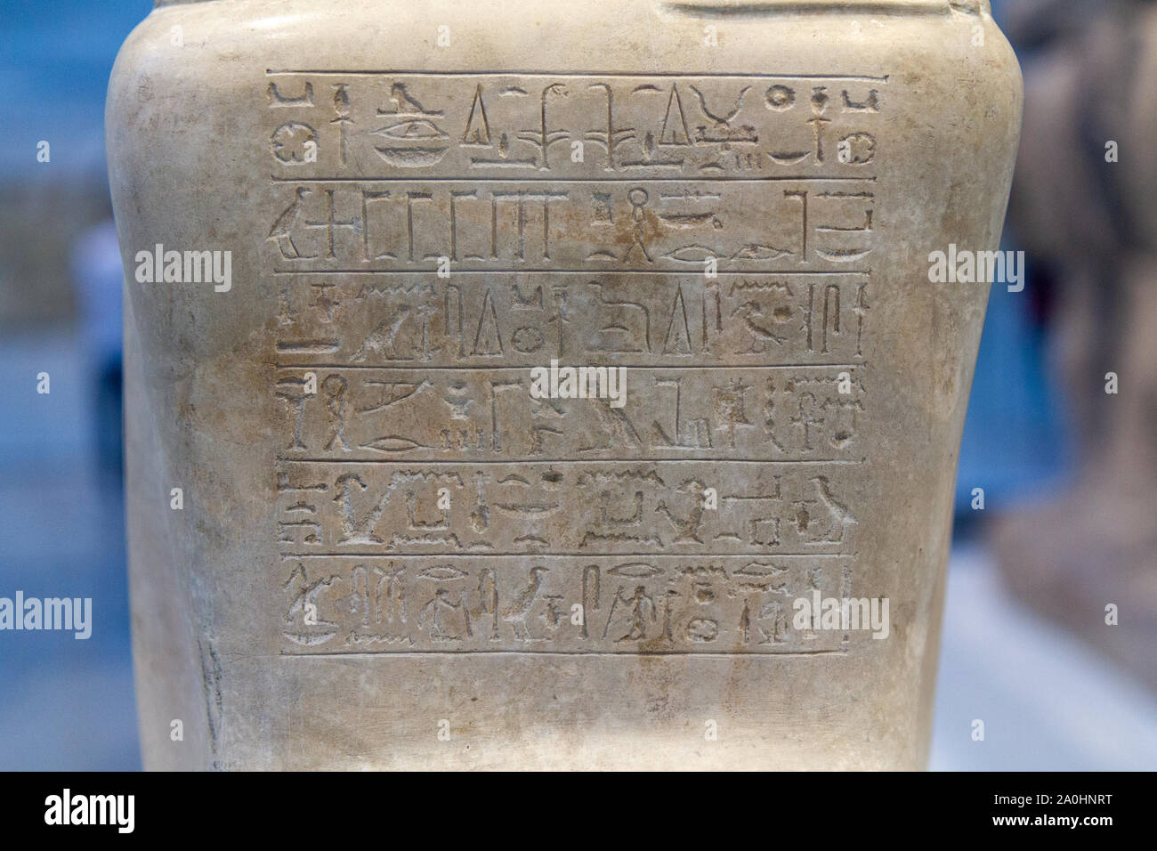 Servant offering ancient egypt hi-res stock photography and images - Alamy