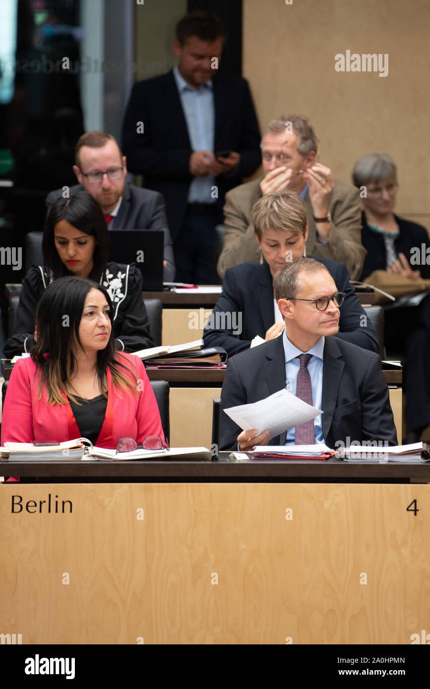 Council tax evasion hi-res stock photography and images - Alamy