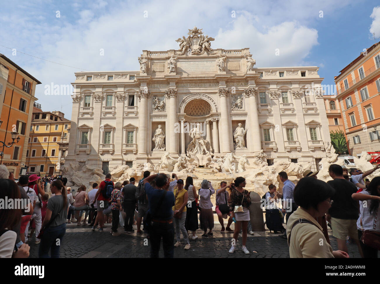 Trevi fountain in rome general hi-res stock photography and images - Alamy