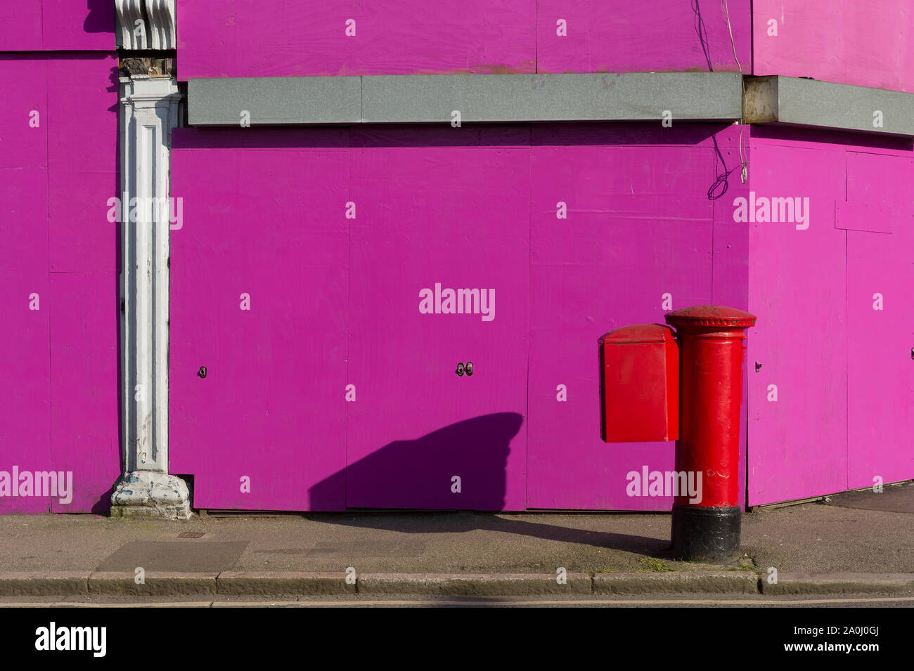 Boarded up shops, Manor Place, London, SE17, Britain Stock Photo - Alamy