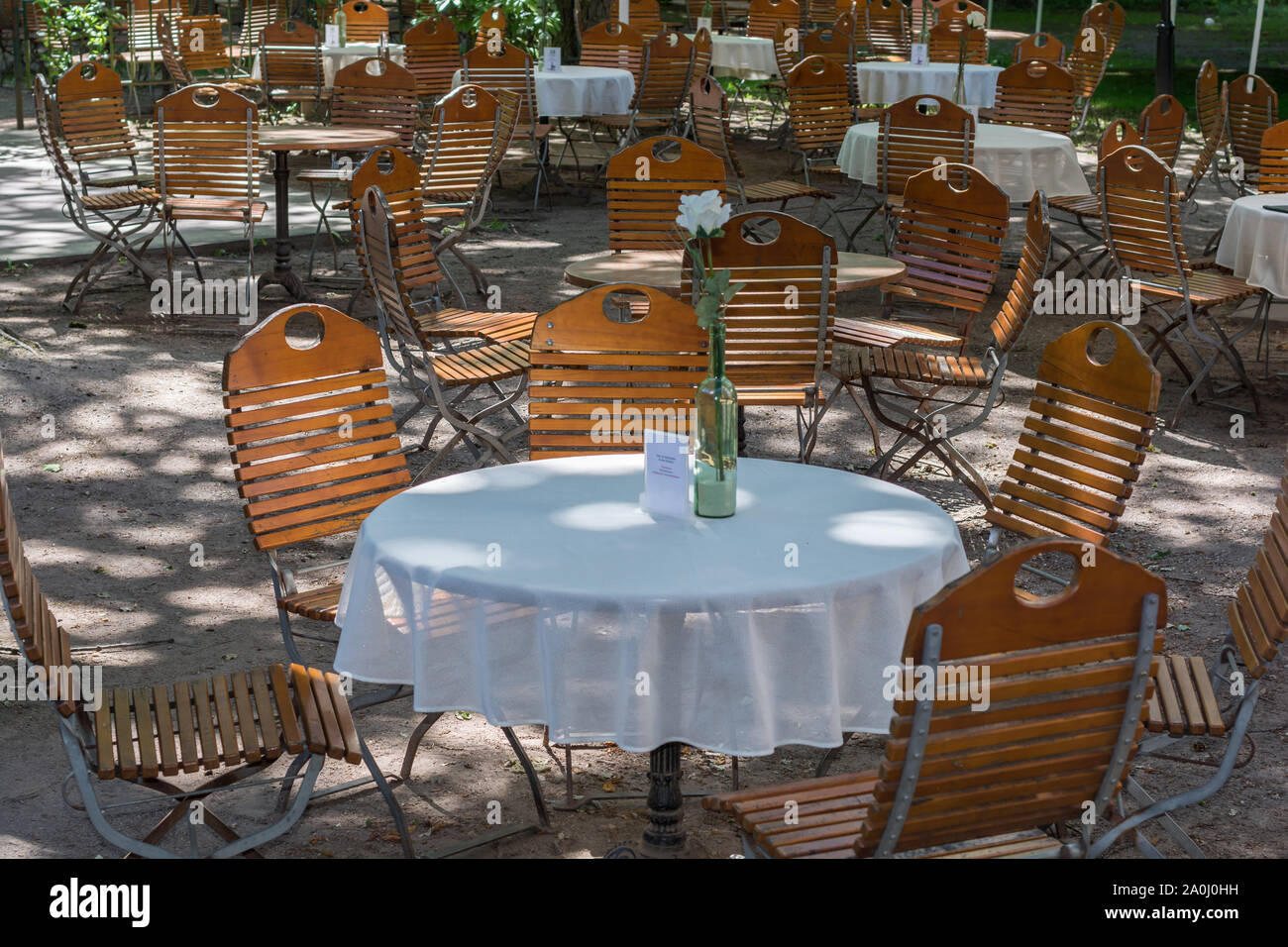 Empty beer tables hi-res stock photography and images - Alamy
