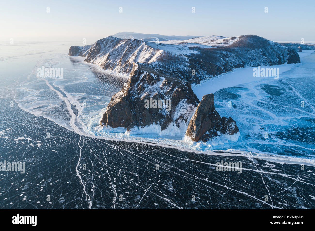 Icy cliffs hi-res stock photography and images - Alamy