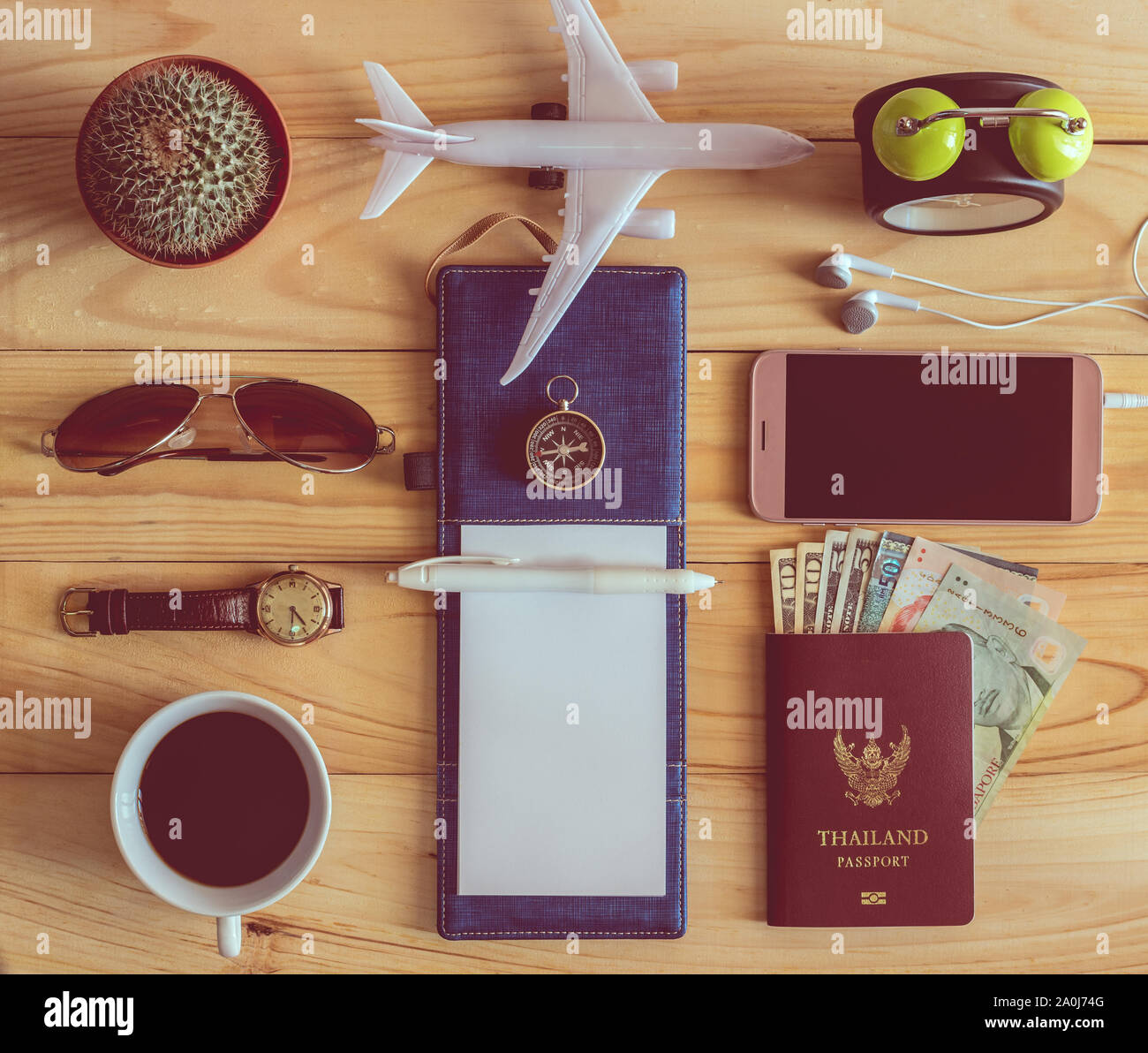 Airplane coffee cup hi-res stock photography and images - Alamy