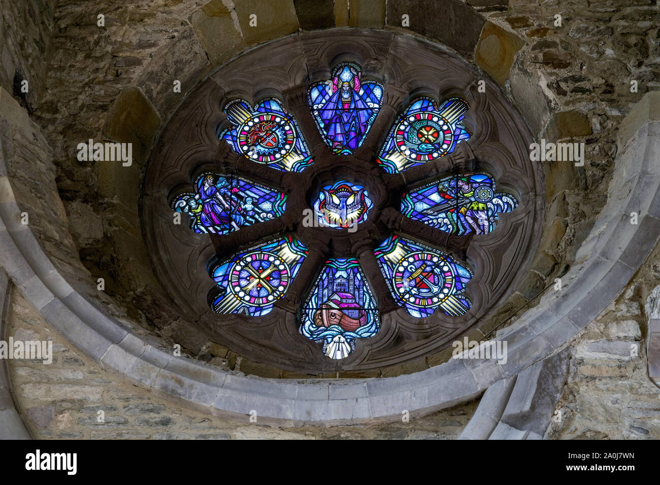 St davids cathedral interior hi-res stock photography and images - Alamy