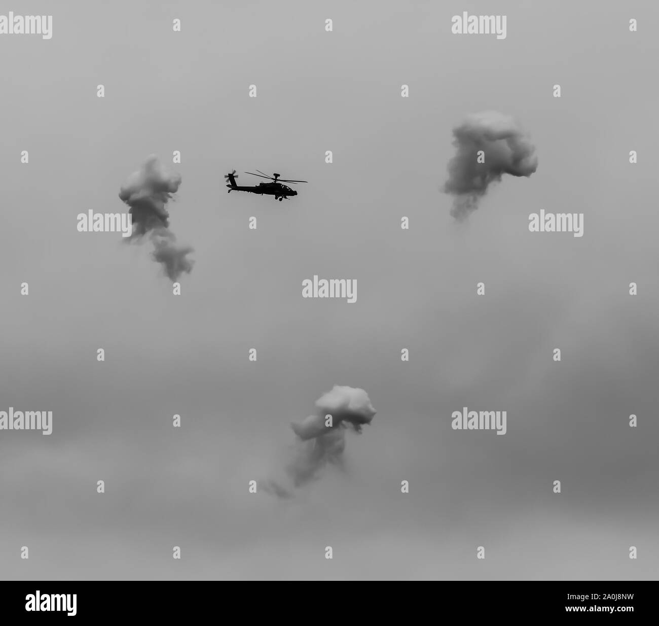Raf apache gunship hi-res stock photography and images - Alamy
