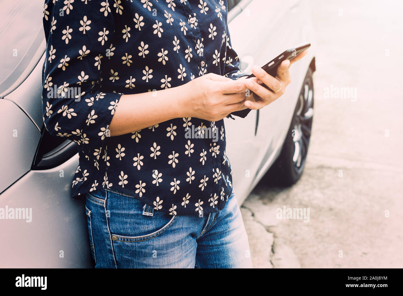 Smart phone directions hi-res stock photography and images - Alamy