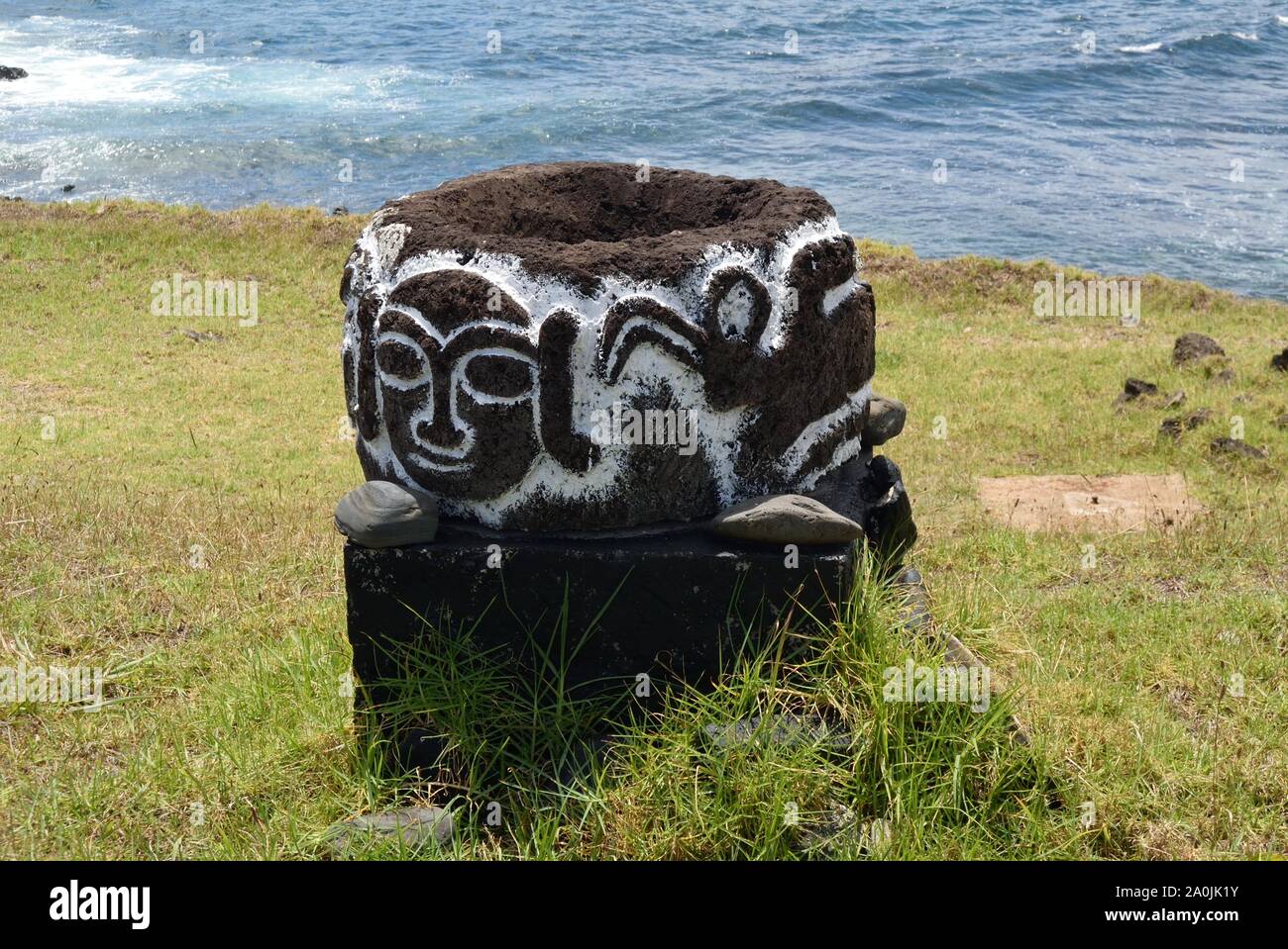 Easter Island figure Stock Photo - Alamy
