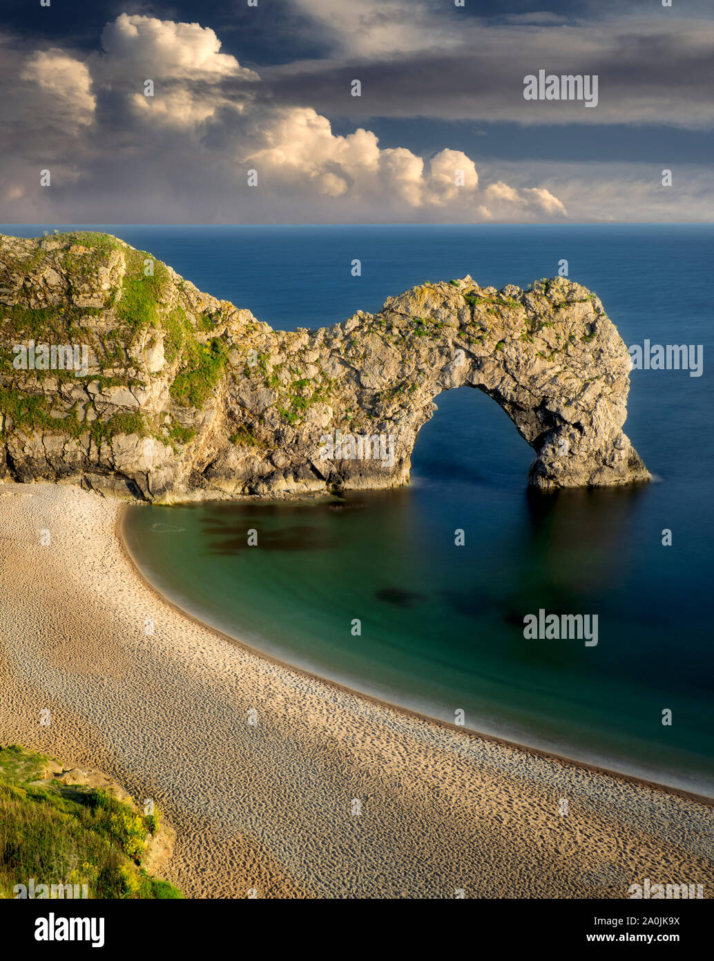 Beach and arch at Durdle Door. Dorset. Jurassic Coast, England Stock ...