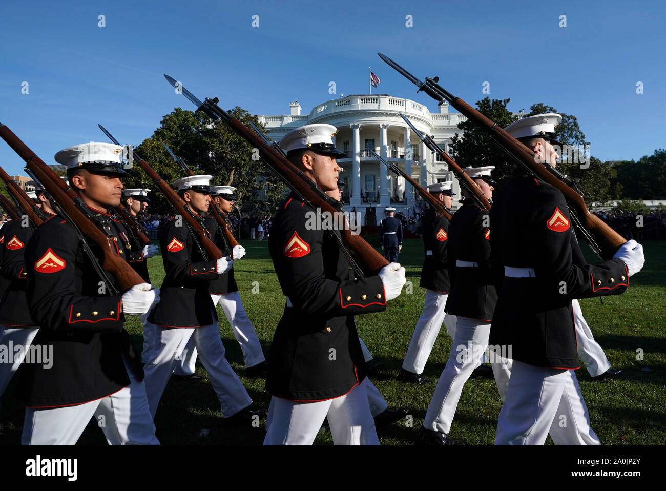 Australian guard of honor hi-res stock photography and images - Alamy