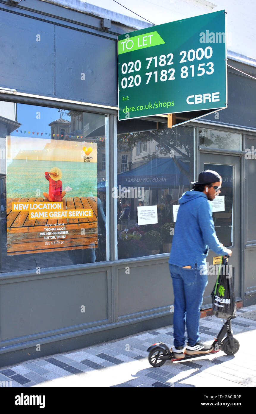 Thomas cook travel agency collapse hi-res stock photography and images ...