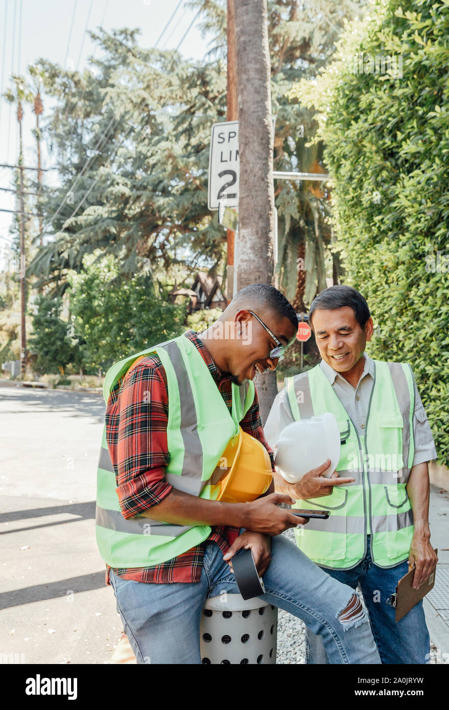 Crew workers hard hat hi-res stock photography and images - Alamy