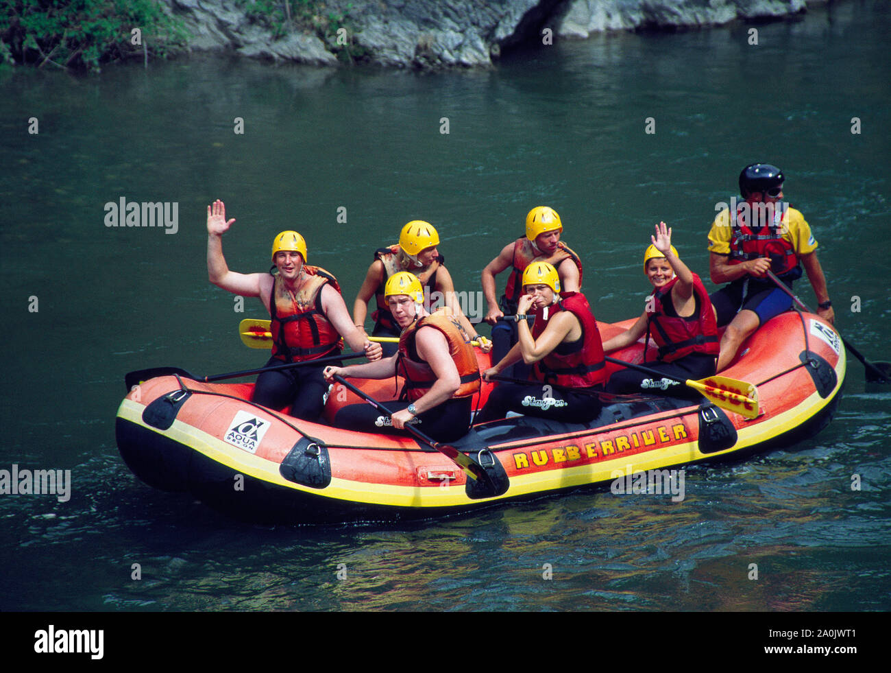 Bote neumatico hi-res stock photography and images - Alamy