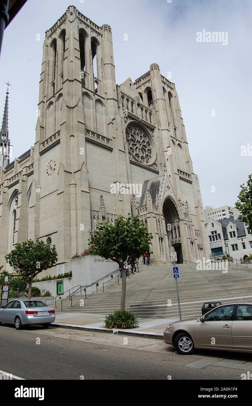 Grace Cathedral San Francisco USA old Church symbol steps hill tower ...