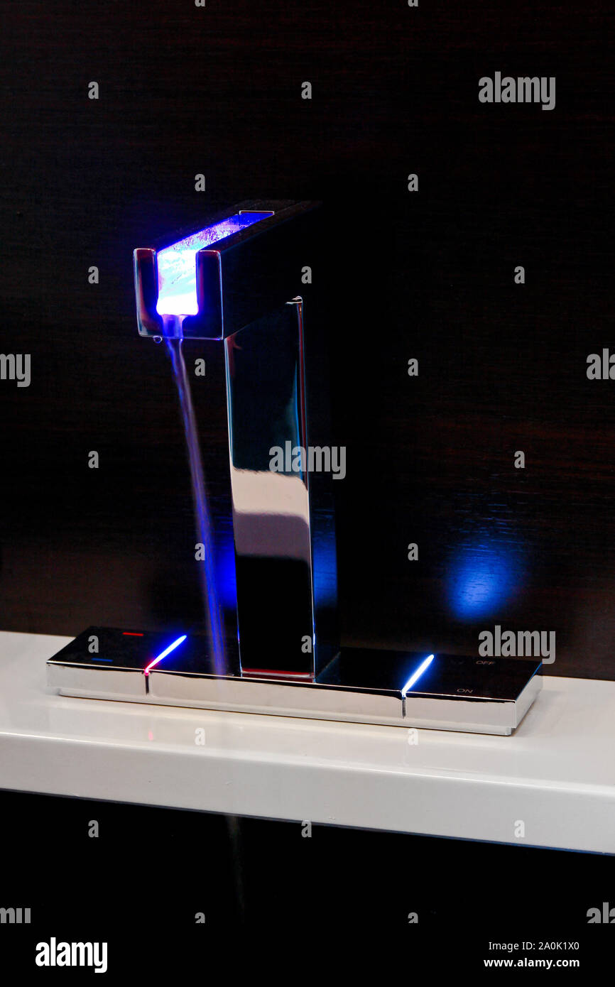 Clean water indicator hi-res stock photography and images - Alamy