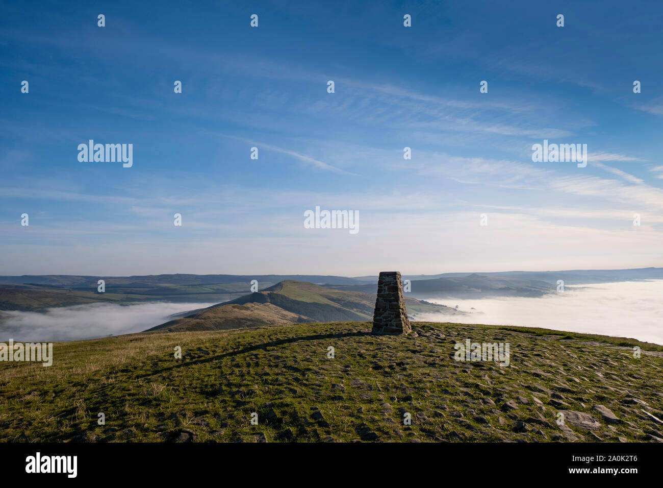 The great ridge peak district hi-res stock photography and images - Alamy