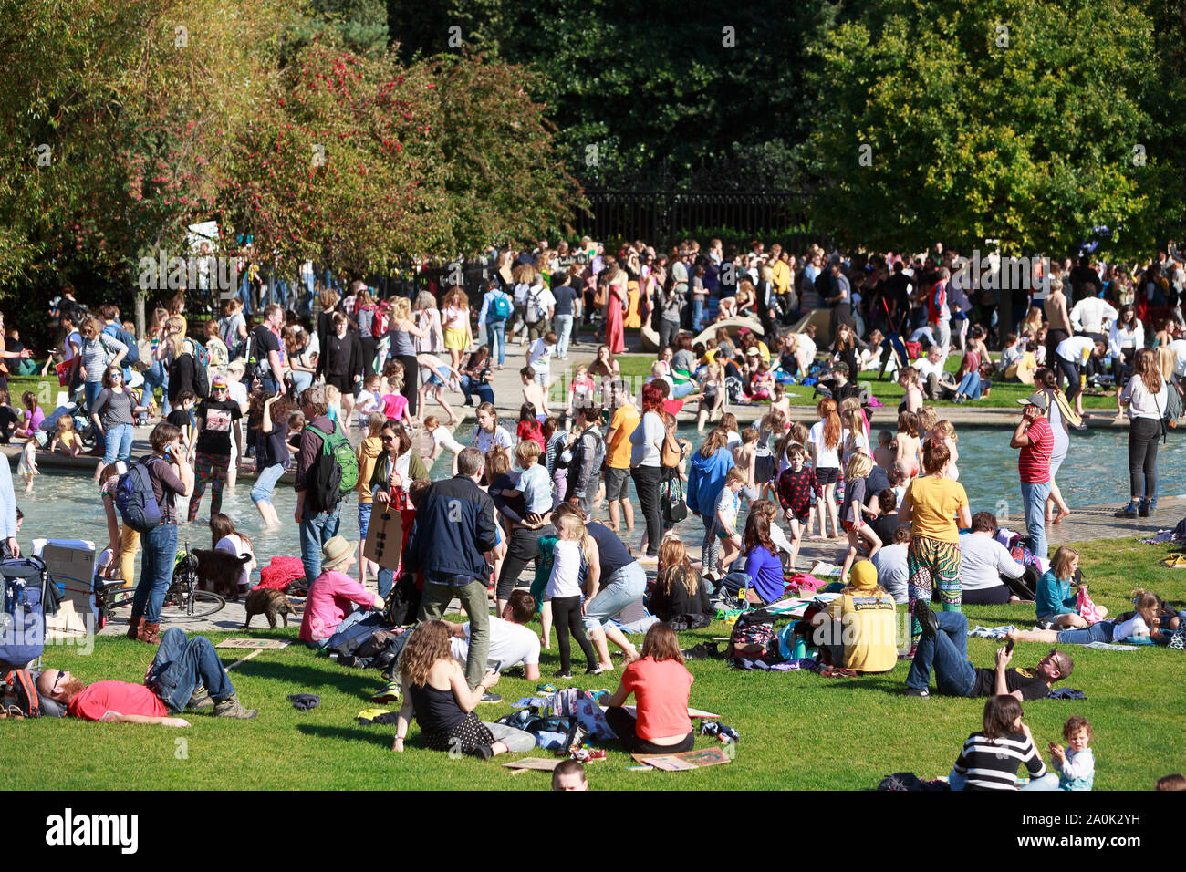 Edinburgh, UK. 20 September. 2019. Roasting weather in Edinburgh ...