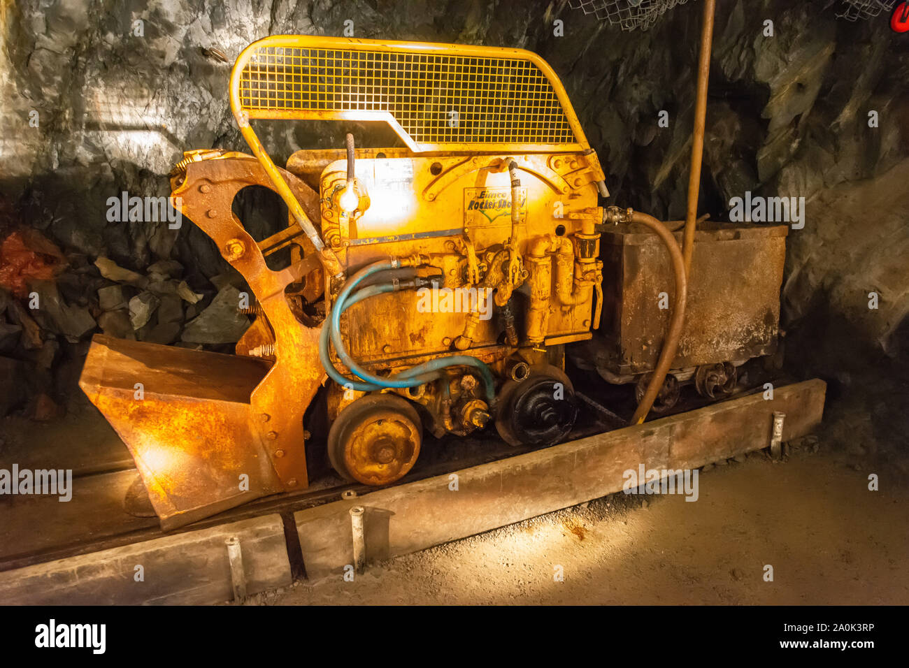 Underground mining australia hi-res stock photography and images - Alamy