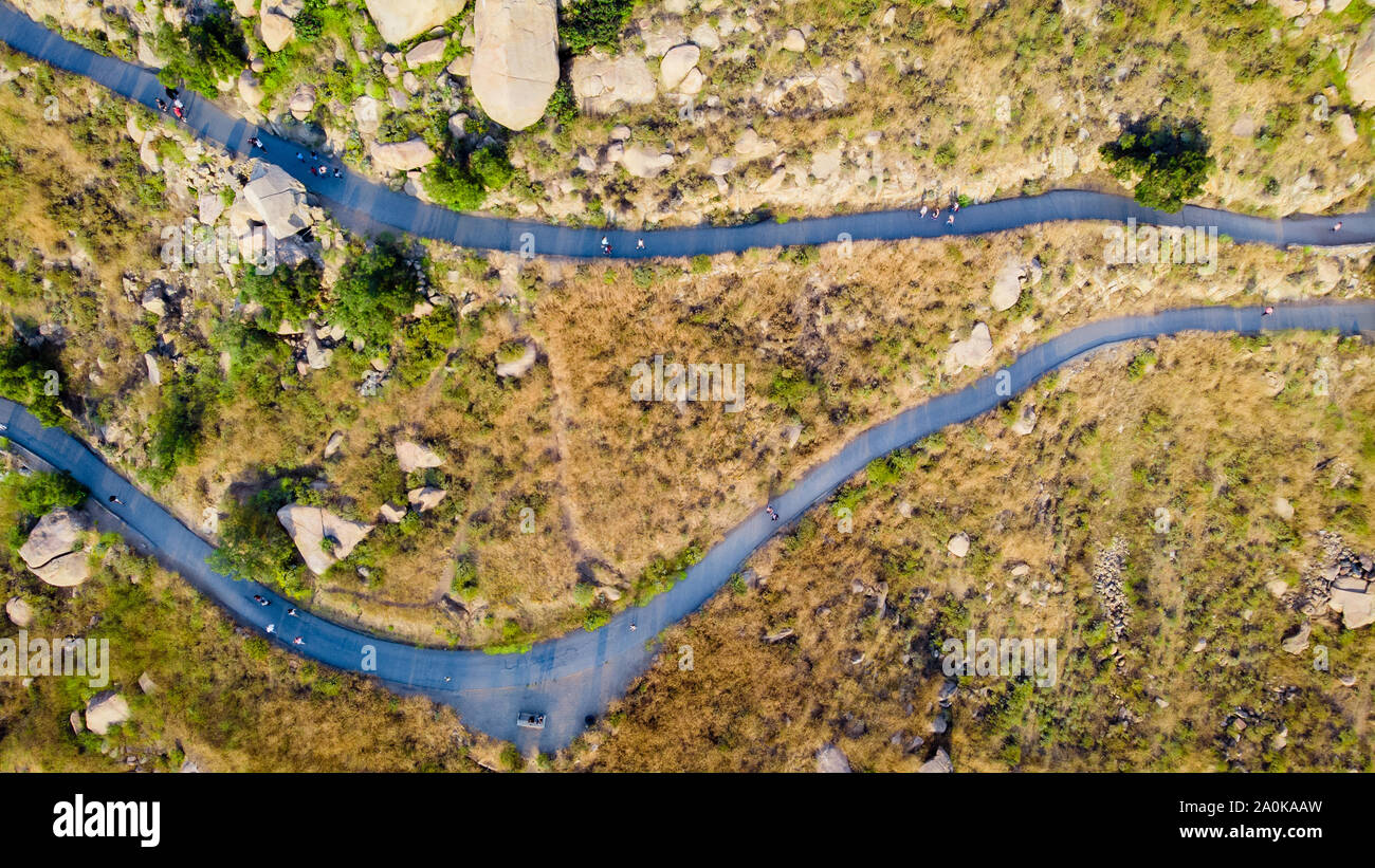 Curvy hiking trail to the summit hi-res stock photography and images ...