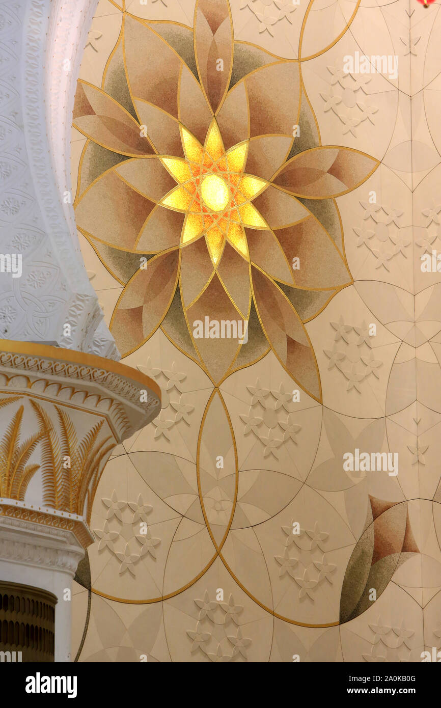 Décoration florale. Mosquée Sheikh Zayed. 1995. Abou Dhabi. / Sheikh ...