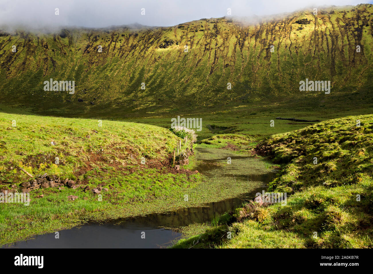 Volcano cauldron with stream hi-res stock photography and images - Alamy
