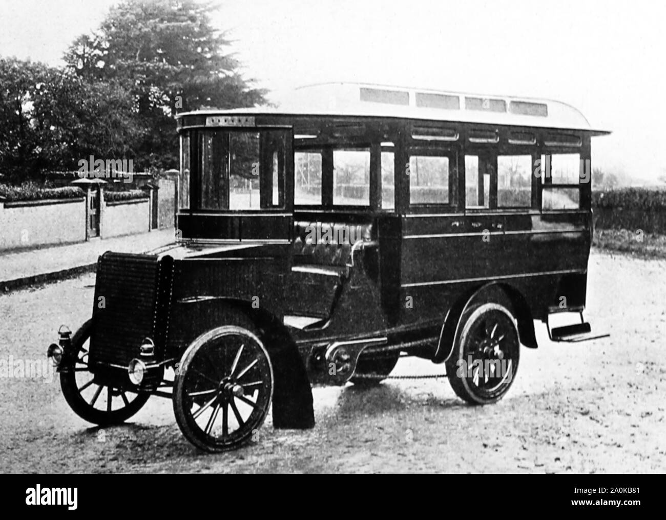 A Chelmsford Omnibus as ordered by Torquay Corporation, early 1900s ...
