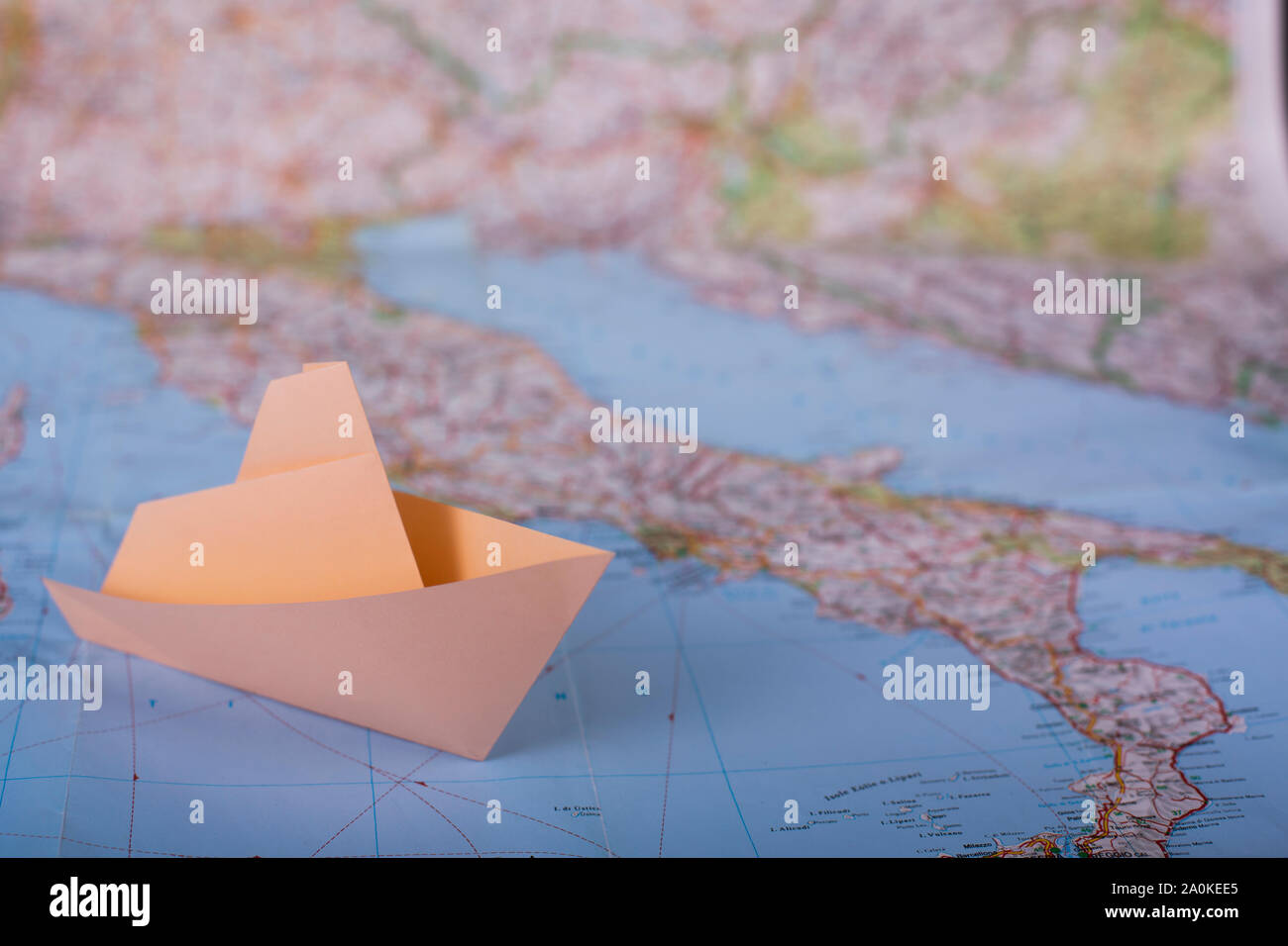 Travel holiday vacation concept origami handmade tourist papercraft ...