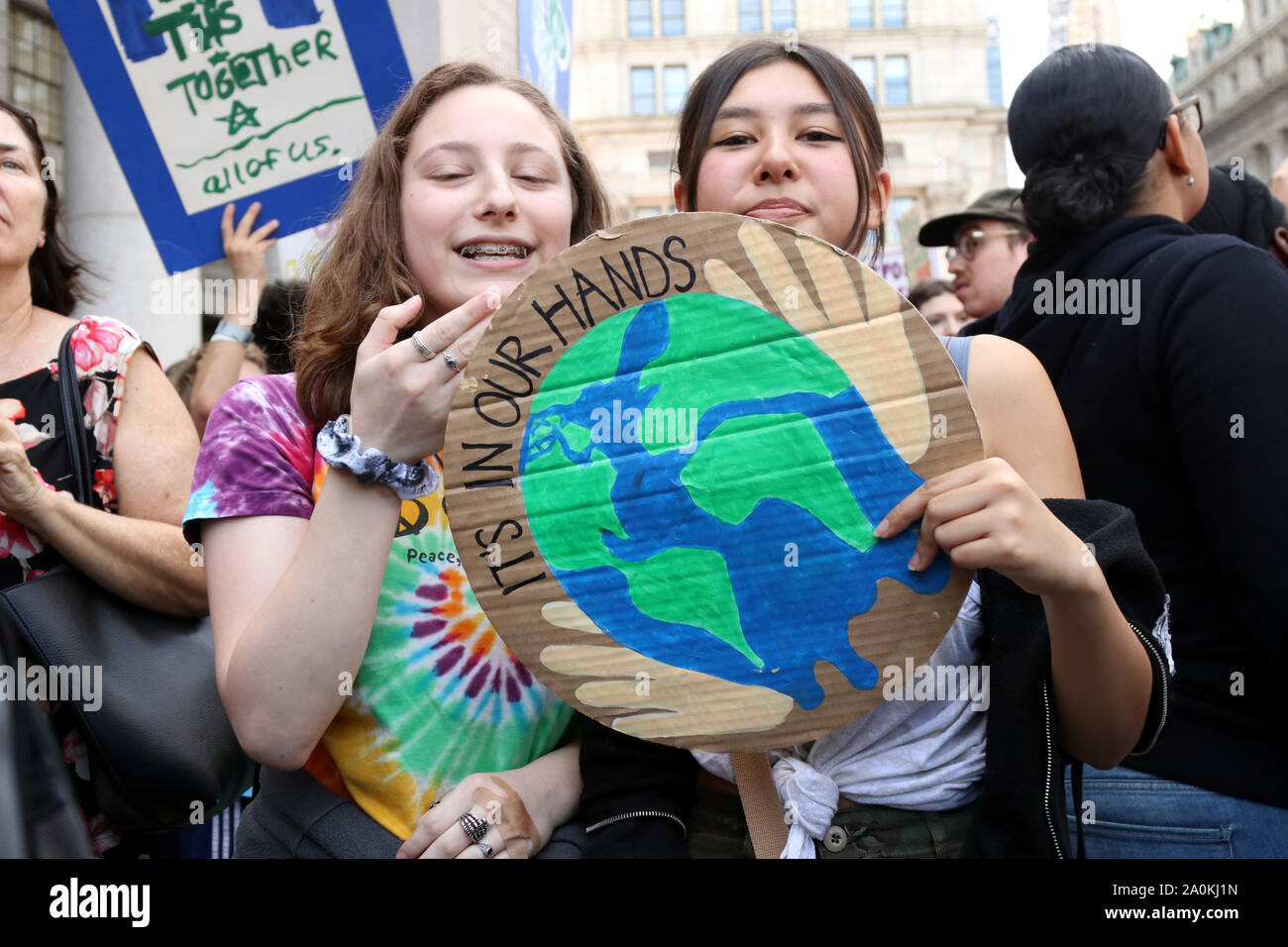 New York City, New York, USA. 20th Sep, 2019. Large crowd of students ...