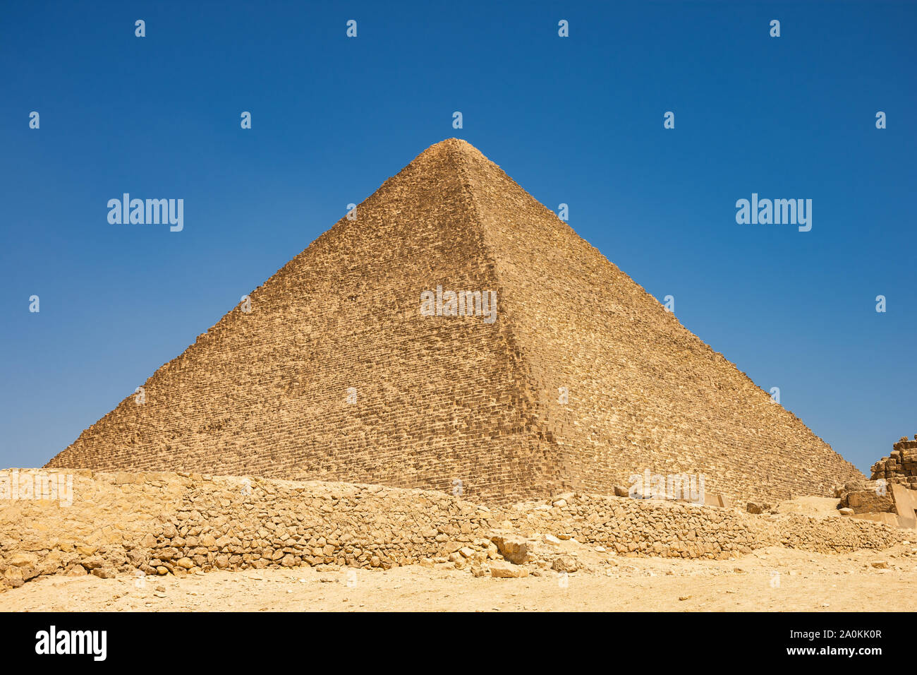 The Great Pyramid of Giza (also known as the Pyramid of Khufu or the ...