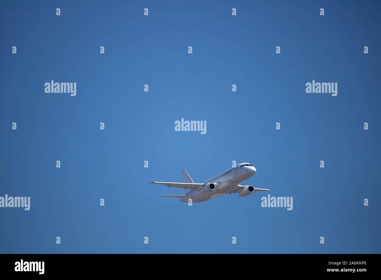 Sukhoi superjet 100 engine hi-res stock photography and images - Alamy