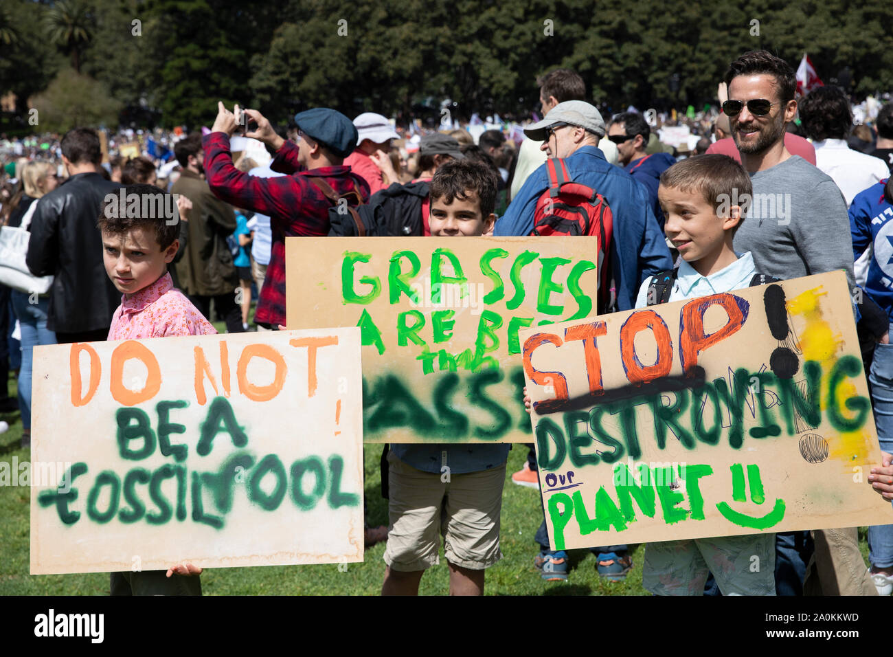 School children protest climate change strike rally in the Domain ...