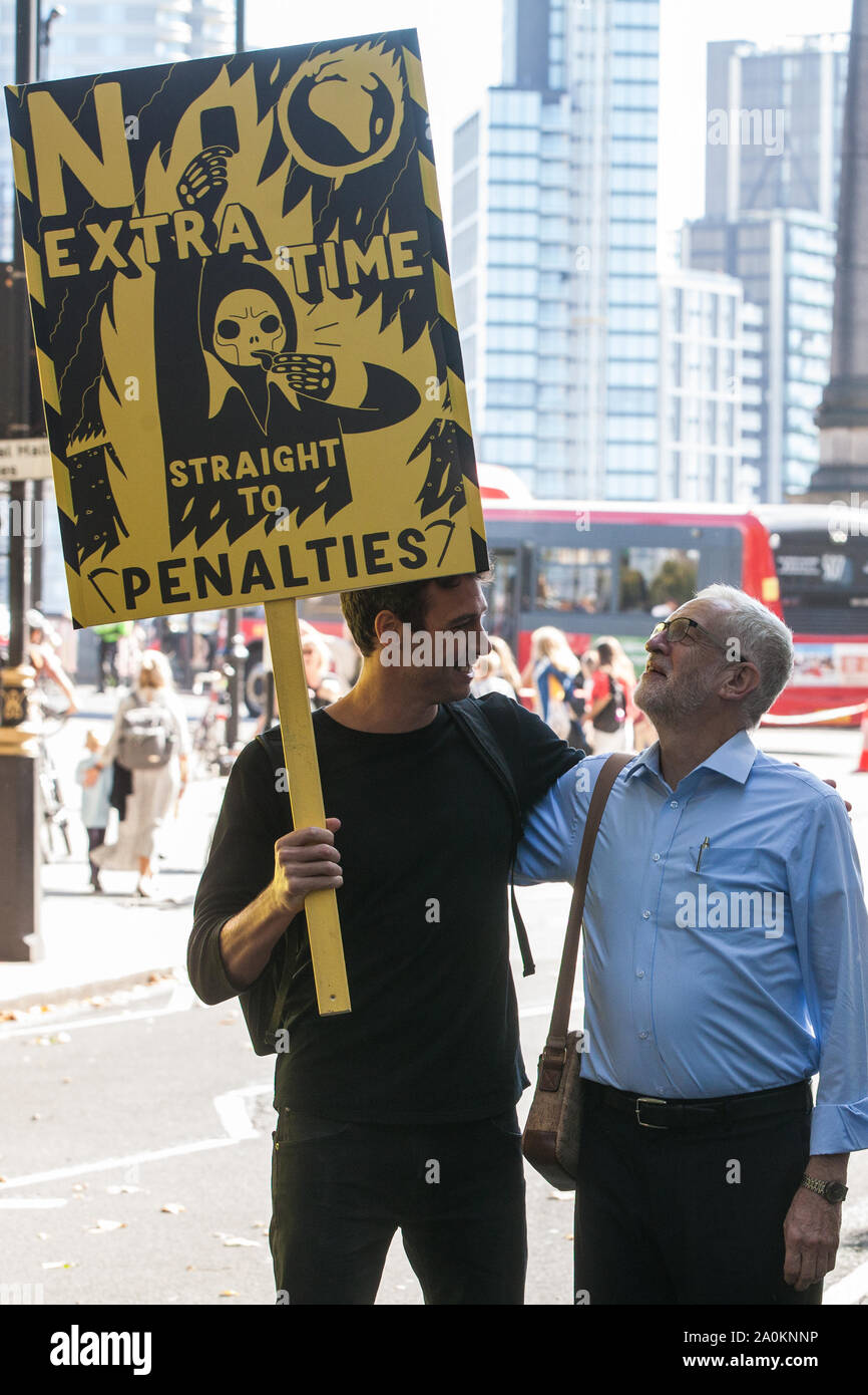 Environment protest selfie hi-res stock photography and images - Alamy