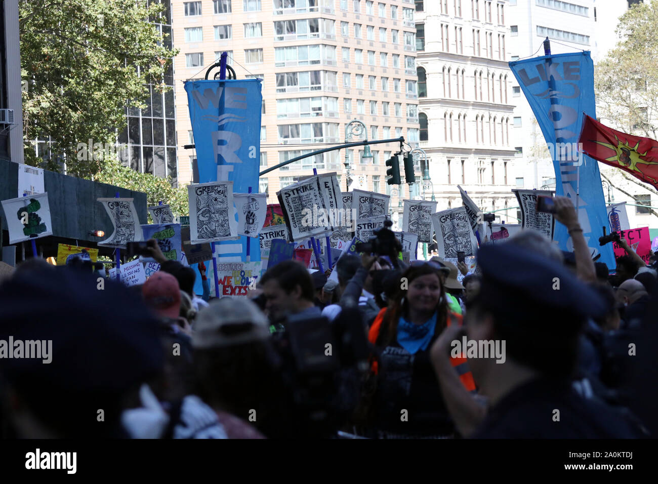 New York City, New York, USA. 20th Sep, 2019. Large crowd of students ...