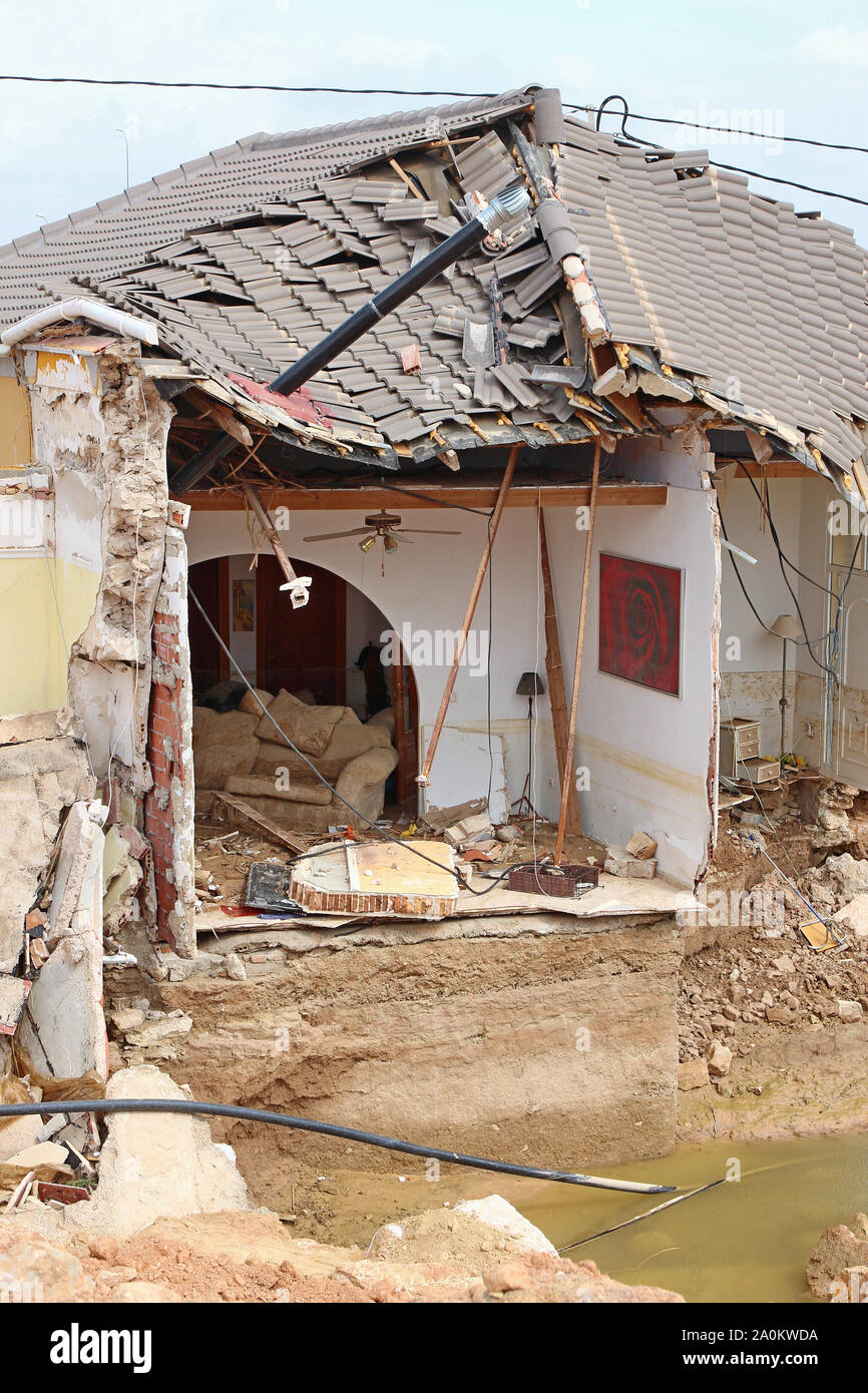 River burst its banks hi-res stock photography and images - Alamy