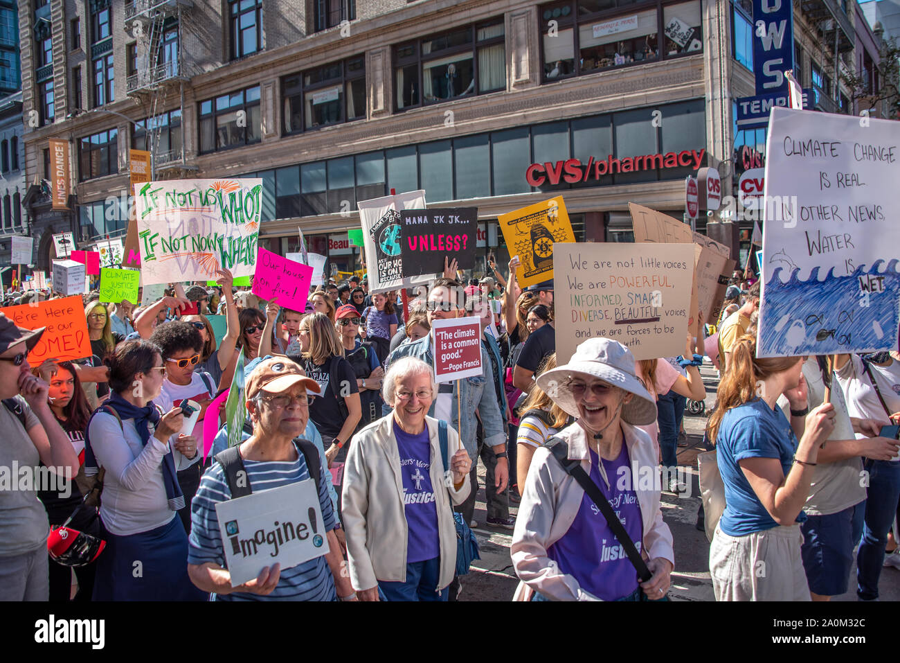 Global women strike hi-res stock photography and images - Alamy