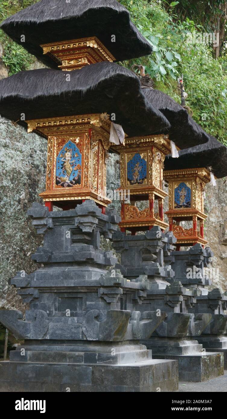 altar of a temple in bali Stock Photo - Alamy