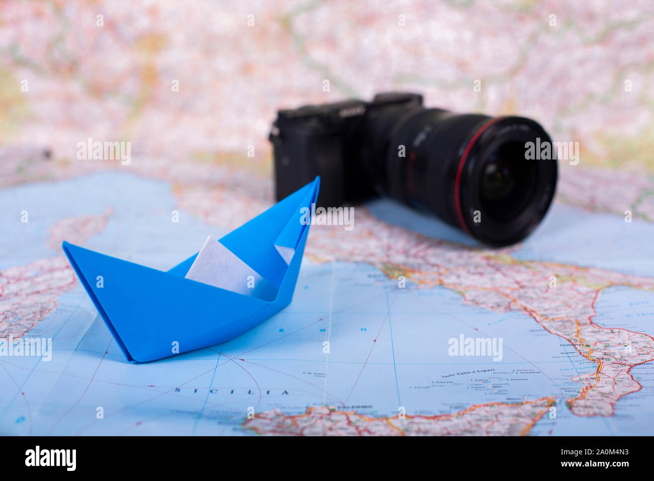 Travel holiday vacation tourist concept origami handmade papercraft ...