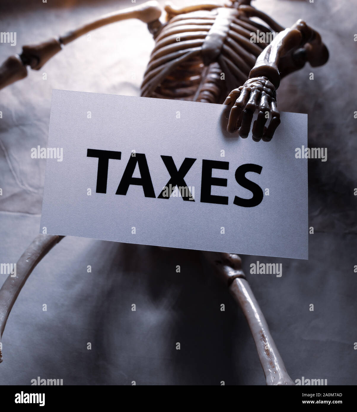 Skeleton document hi-res stock photography and images - Alamy