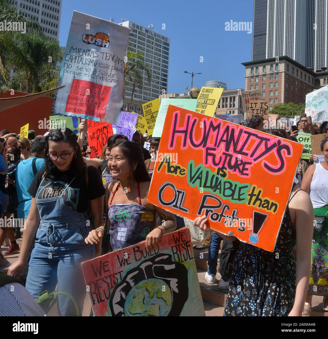 Los Angeles, United States. 20th Sep, 2019. Hundreds march from ...