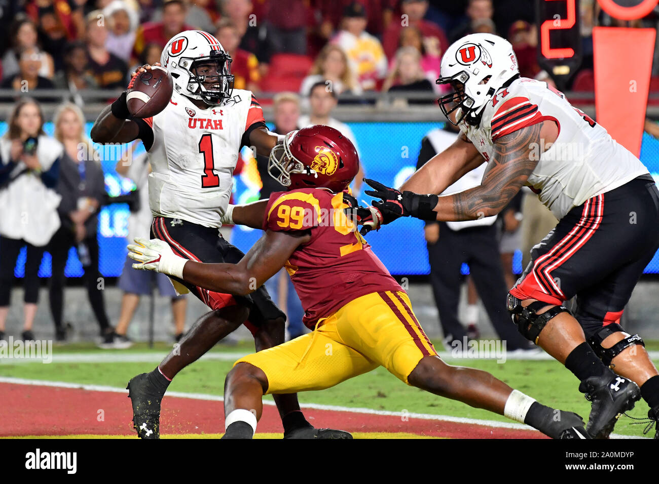 Los Angeles, CA. 20th Sep, 2019. USC Trojans defensive lineman Drake ...