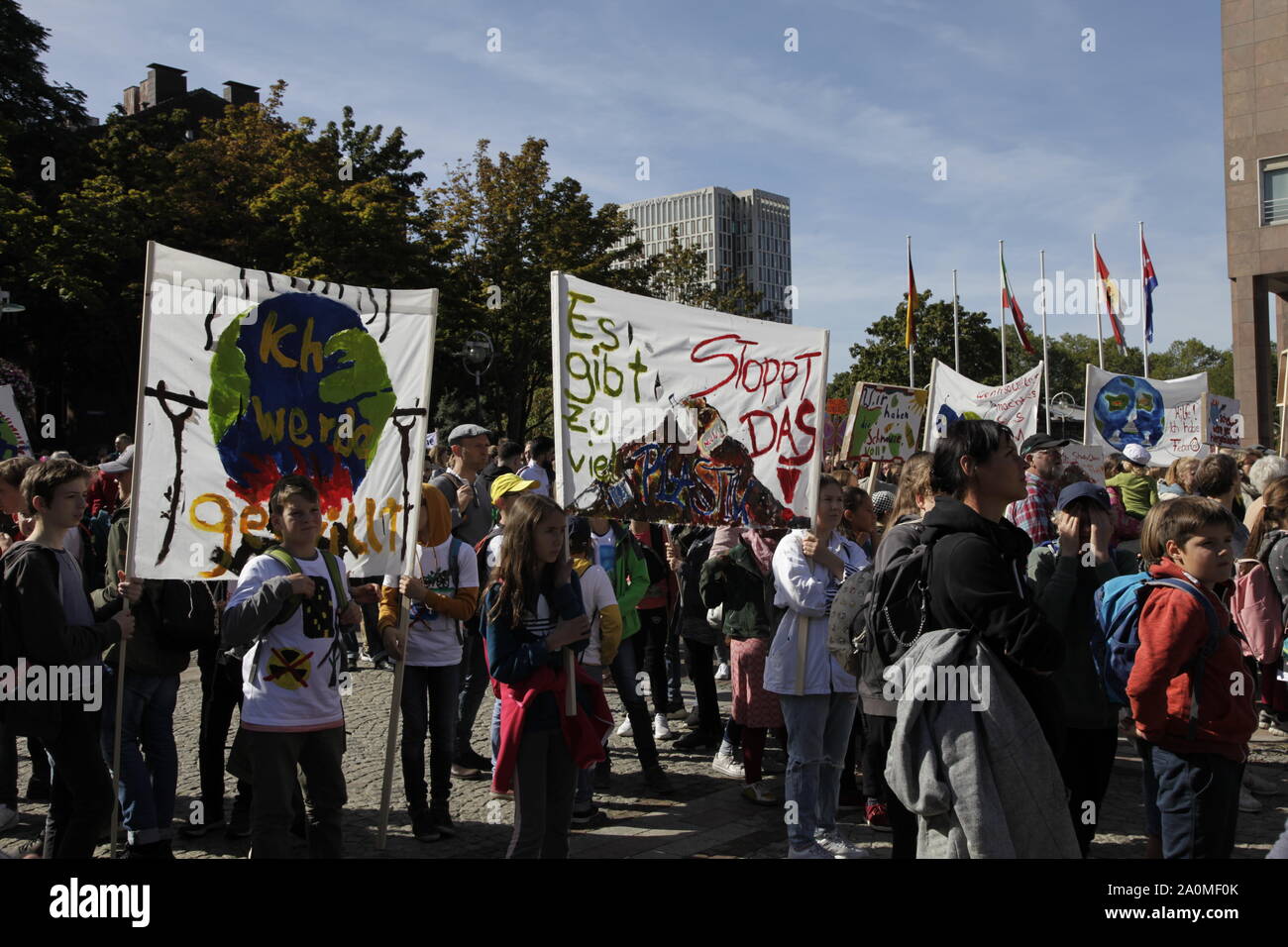 Protesting climate hi-res stock photography and images - Alamy