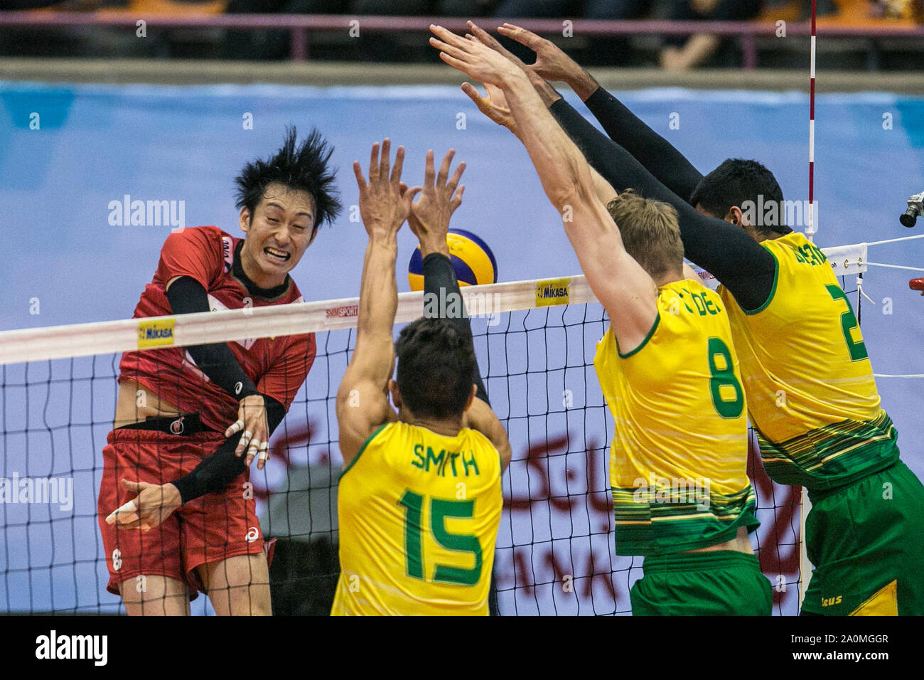 Tehran, Iran. 20th Sep, 2019. Masahiro Yanagida of Japan (1st L) spikes ...