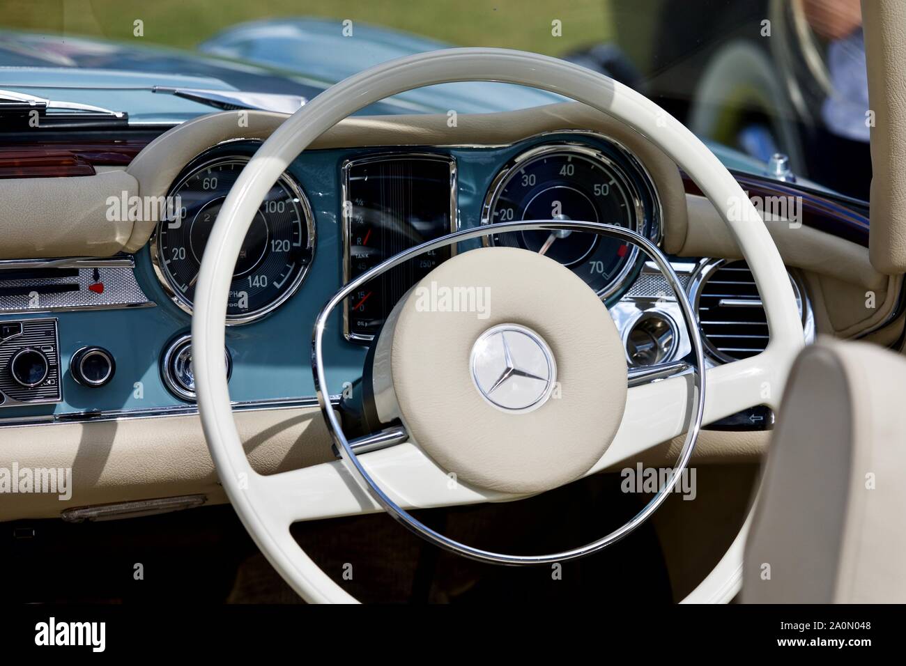 Mercedes-Benz 280SL stylish interior on show at the 2019 Salon Privé at ...