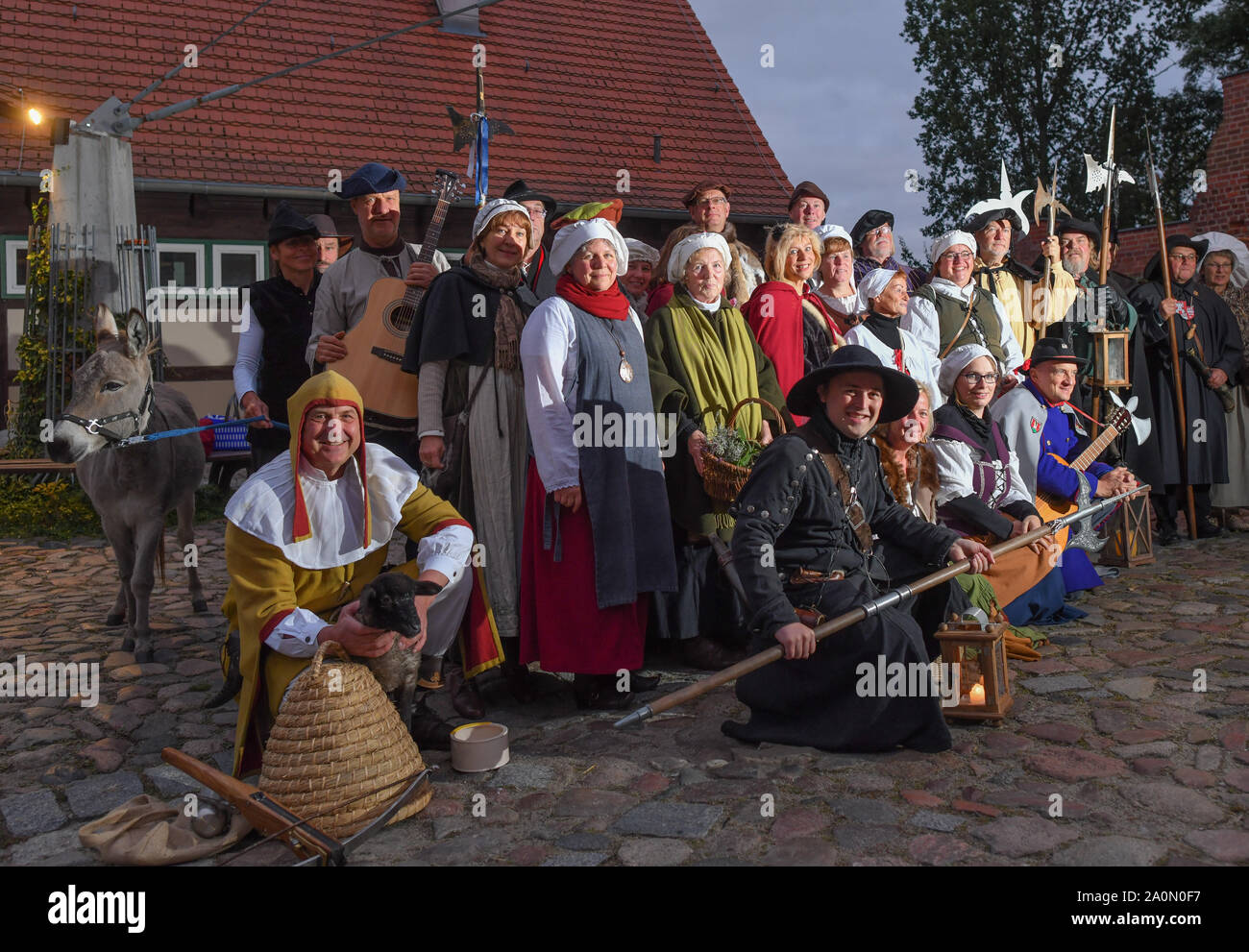 20 September 2019, Brandenburg, Storkow: Members of the association ...
